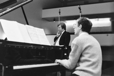 Finnish composer Jouni Kaipainen | Europeana