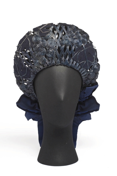 Extraordinary straw hats | Europeana