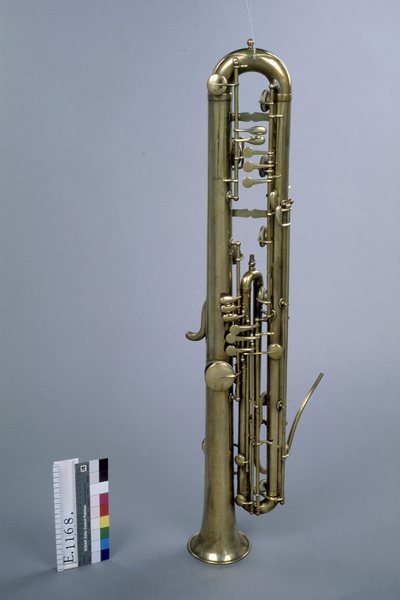 Sarrusophone basse en si bémol | Europeana