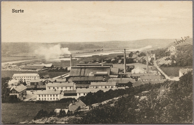 Utsikt över Surte glasbruk. | Europeana
