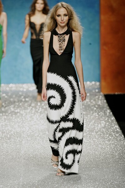 Gai Mattiolo, Spring-Summer 2005, Womenswear | Europeana