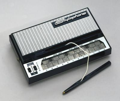 Stylophone electronic organ | Europeana
